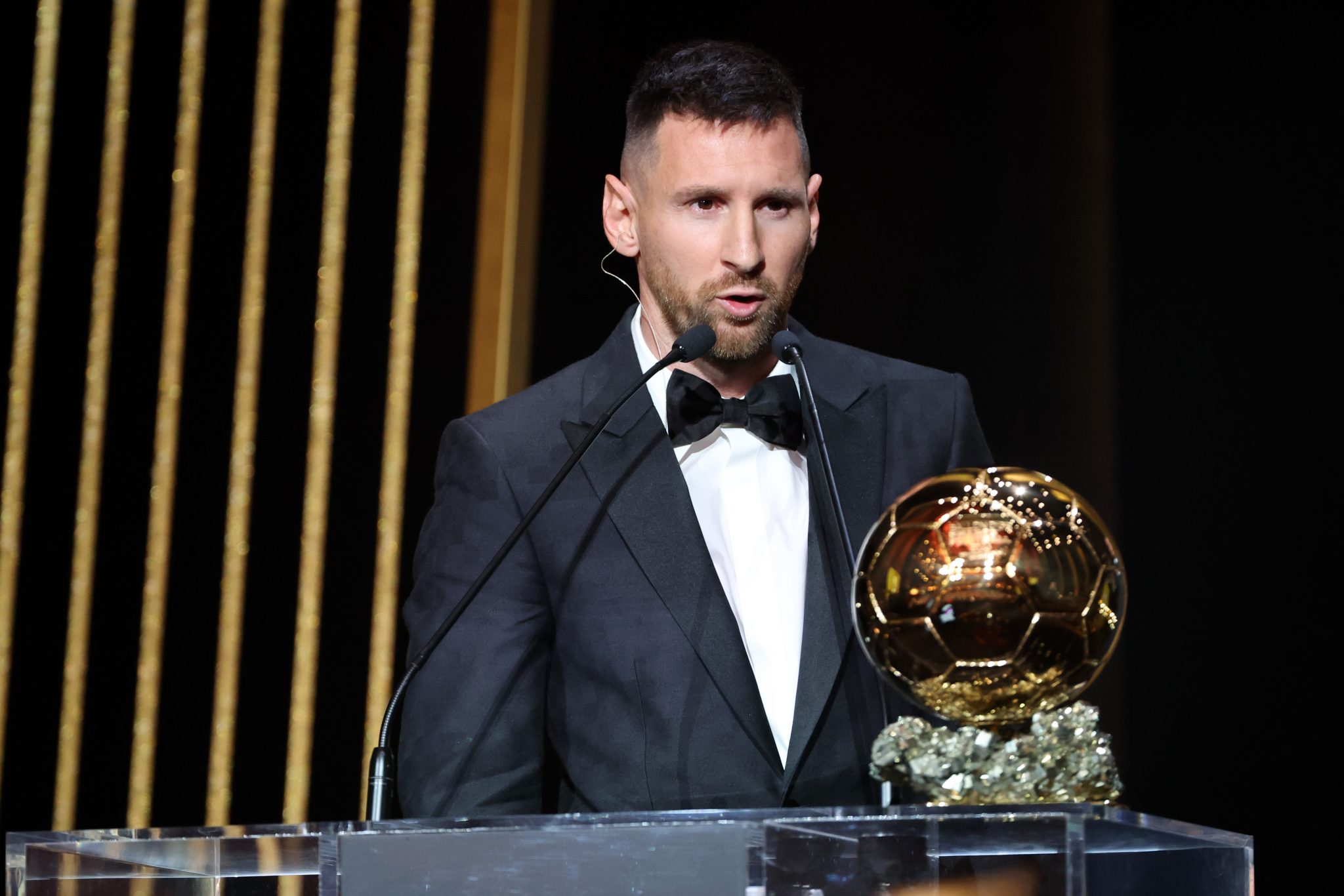 Messi vence Bola de Ouro 2023 de melhor jogador pela oitava vez ...